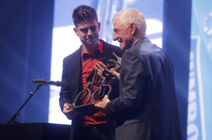 Wout van Aert élu meilleur coureur Flandrien; Wout van Aert élu meilleur coureur Flandrien;